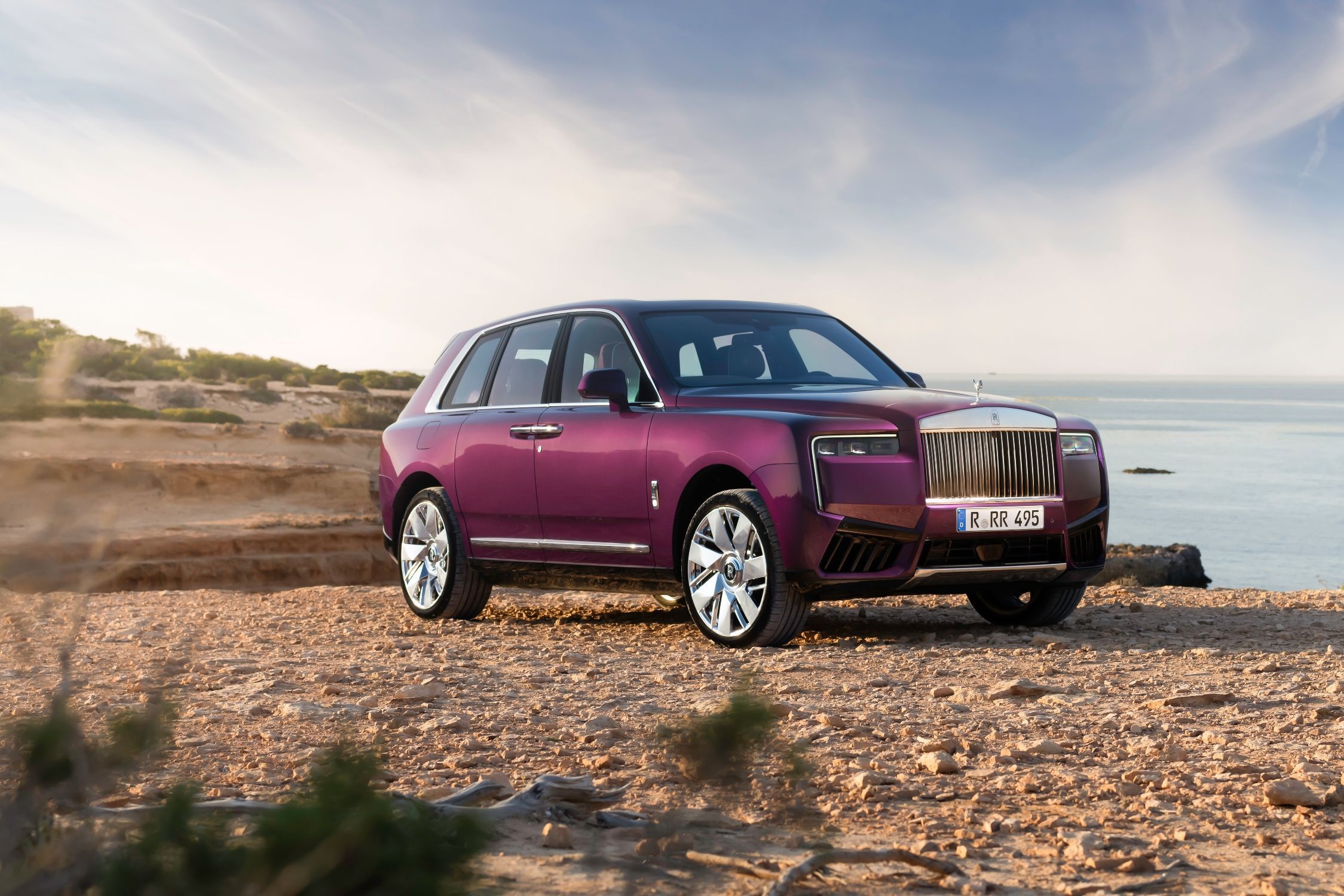 Rolls-Royce Marks 2024 Success with £300M Goodwood Expansion