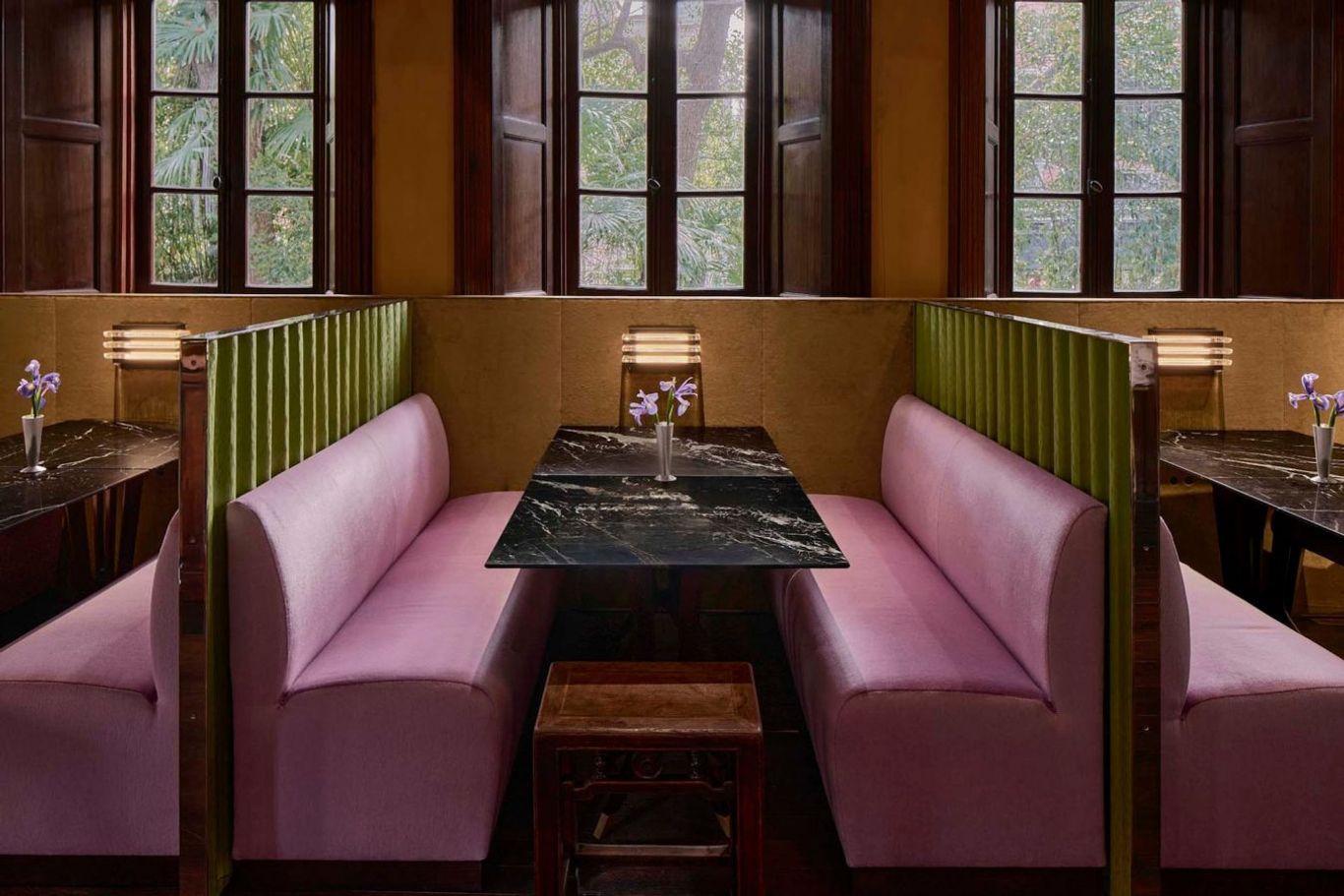 A Look Through The Mi Shang Prada Rong Zhai Restaurant in Shanghai