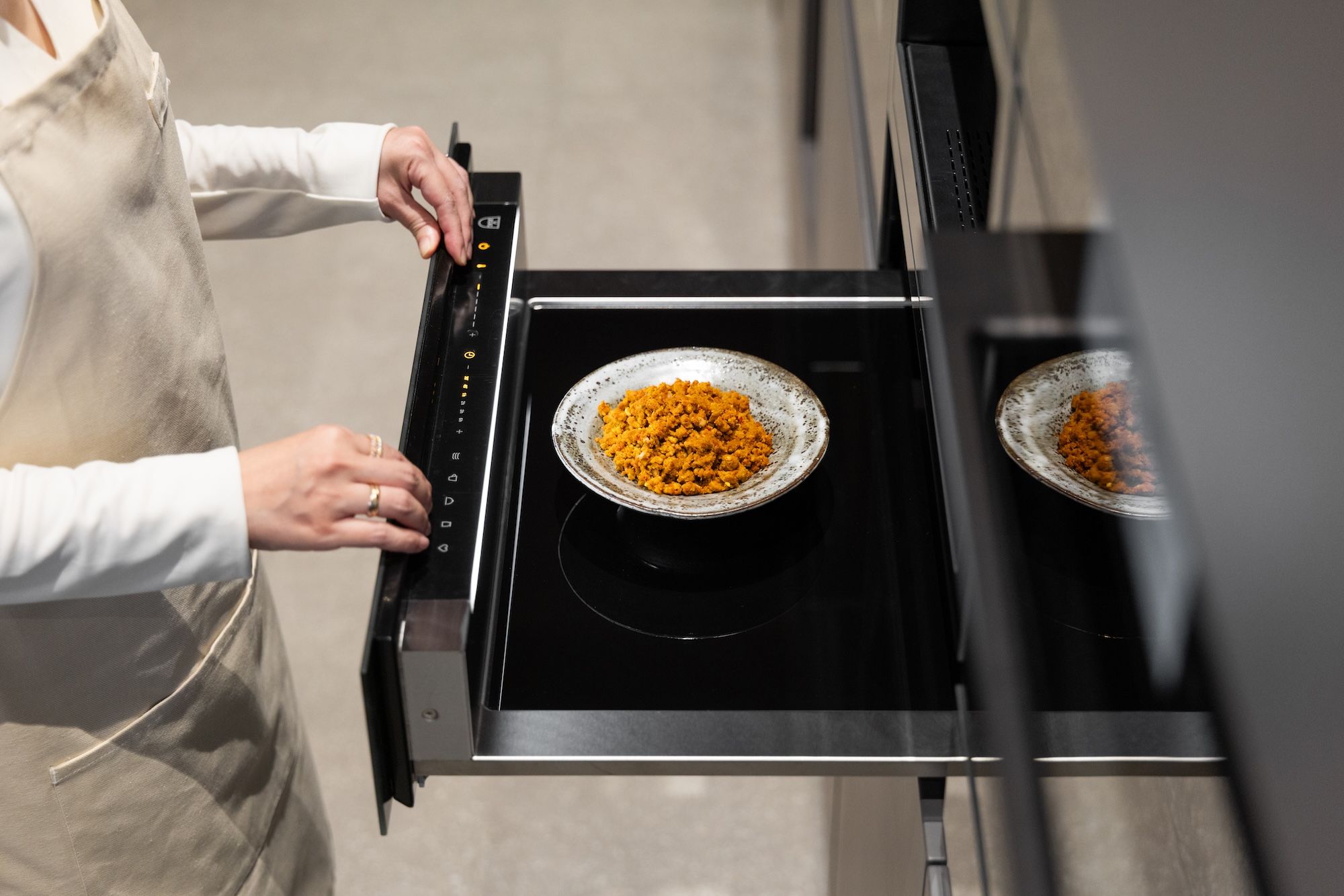 Why Varesara “Chef Bic” Smitasiri Chose Swiss Brand V-ZUG for Her Dream ...