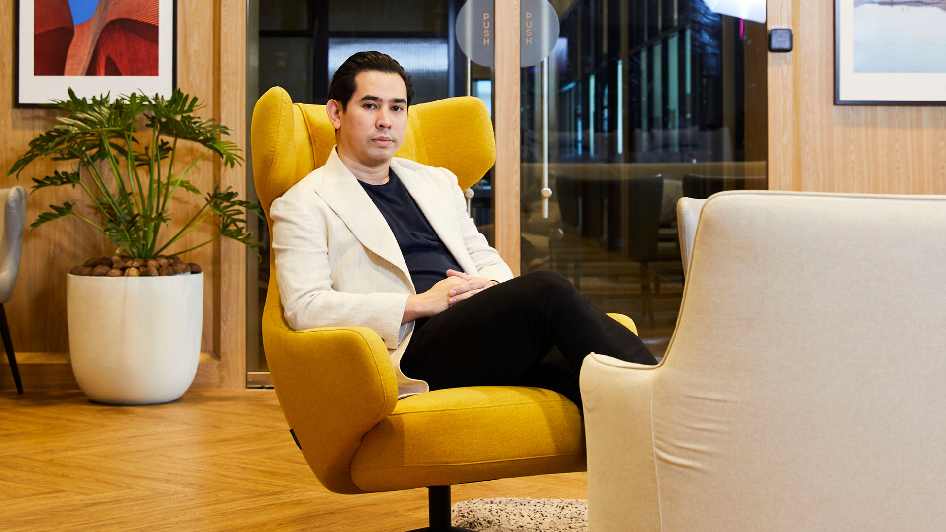 Crafting the Future of Thai Wine: Karran Chaengchenkit’s Bold Vision ...