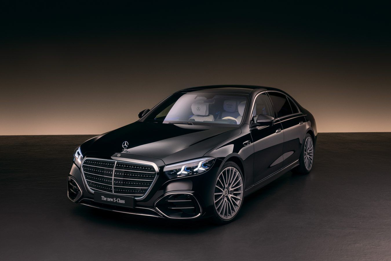 Mercedes-Benz Introduces the New S-Class