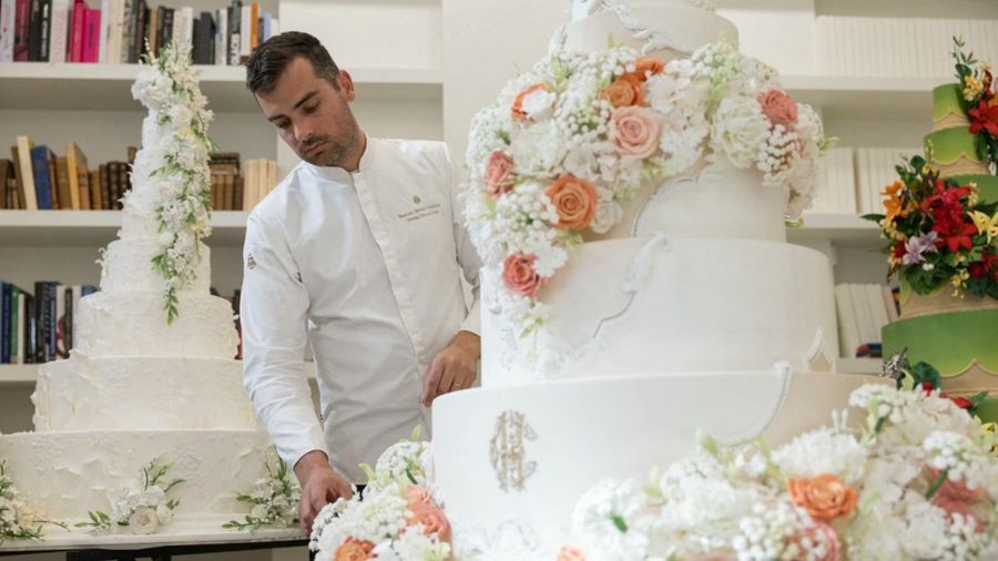 Inside the Dazzling World of Ultra-Luxury Wedding Cakes ...