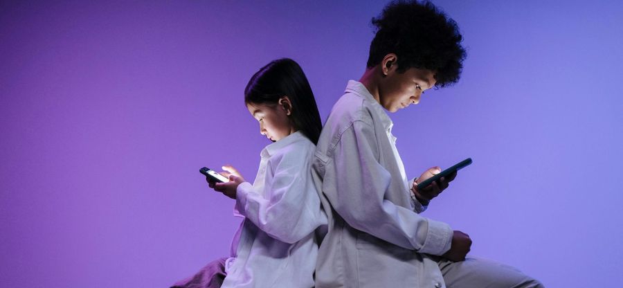 7 Key Strategies to Build Digital Balance in Gen Alpha Children