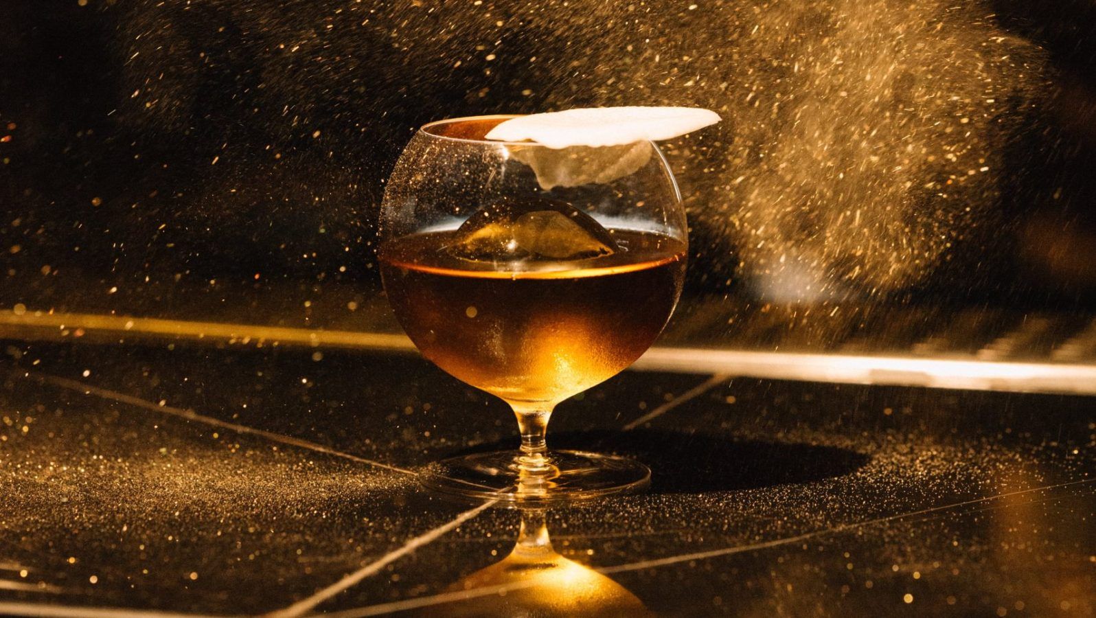 Bangkok Nightlife: Best Cocktails for a Night Out in June