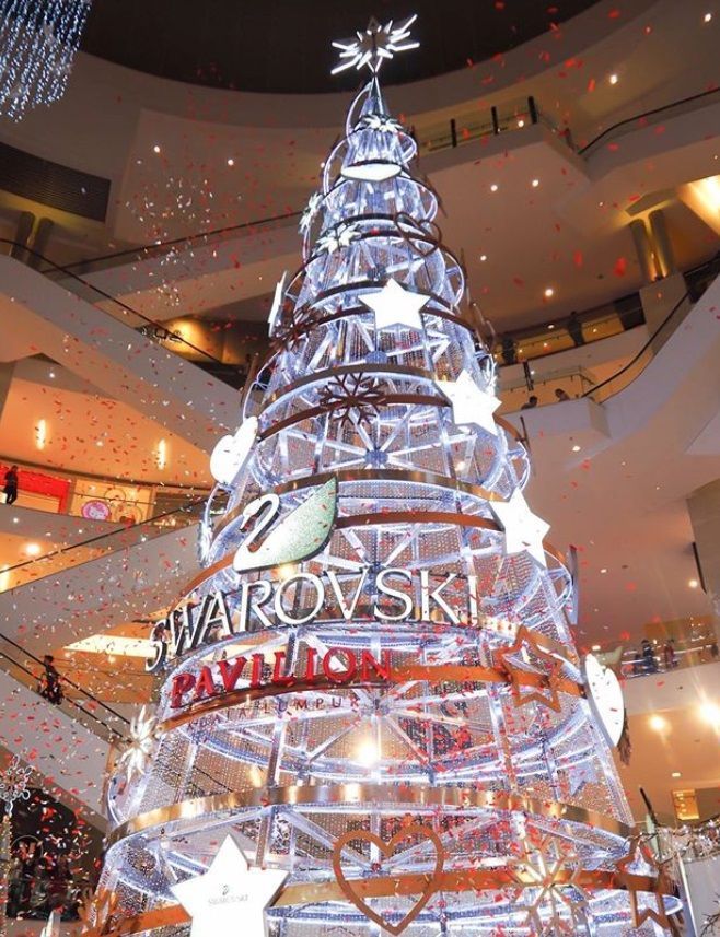 10 most expensive Christmas trees around the world