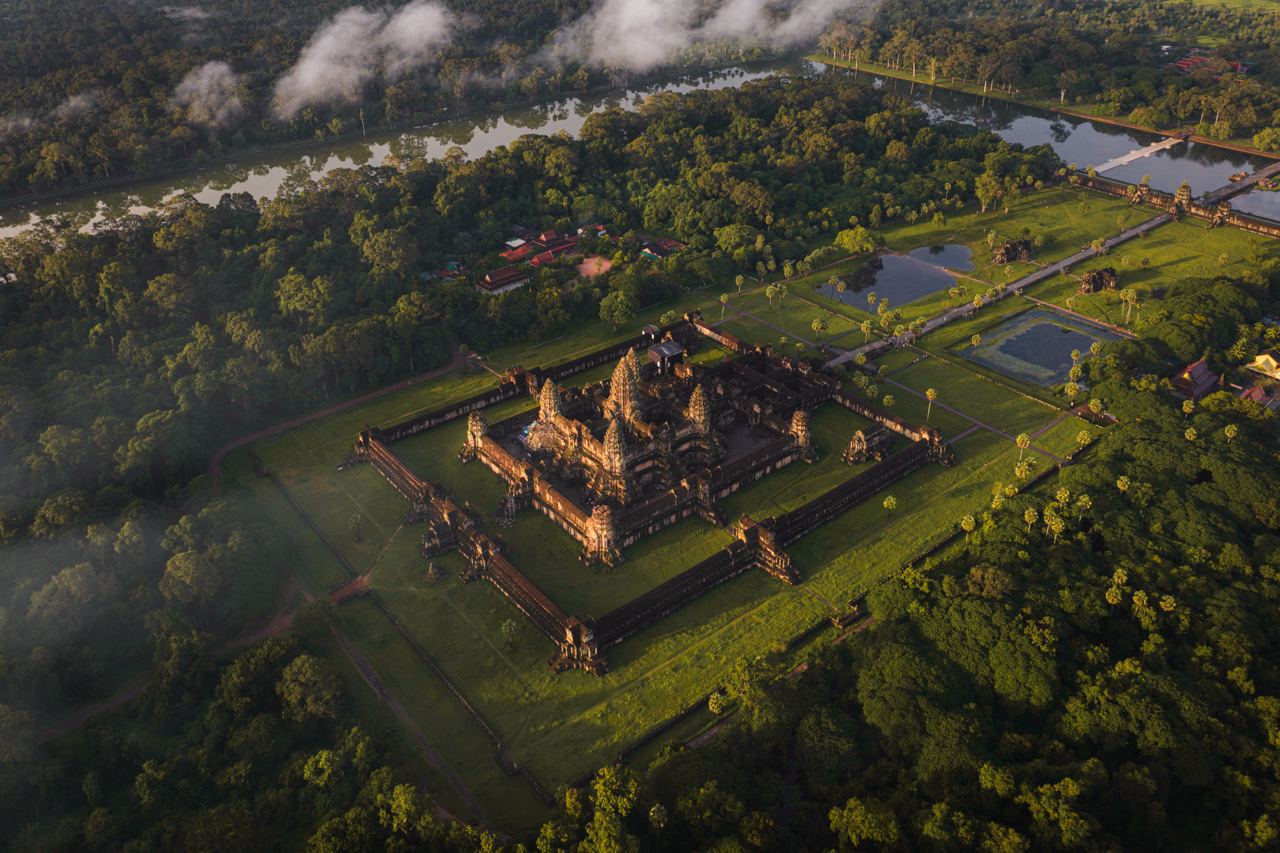 Capturing the Essence of Living: SAMAKI Exhibition in Phnom Penh ...